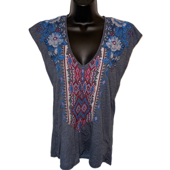 Johnny Was | Tops | Johnny Was Dexter Deep Scoop Neck Embroidered Tee ...